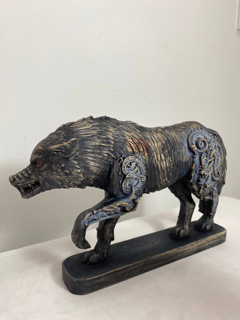 Fenrir, Wolf statue, Wolf sculpture, Norse pagan, White wolf Skoll Woo ...